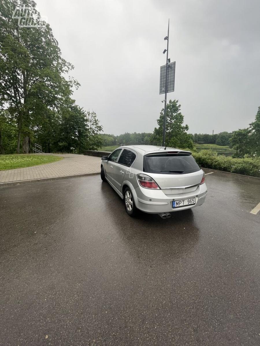 Opel Astra 2006 Plungė, ar dzinēja tilpumu 1.80 L un nobraukumu 210 tūkst. km par 1300 €, foto 11 vietnē AUTOMOTO.COM.LV