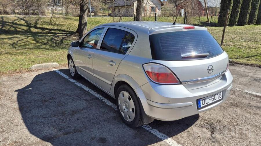 Opel Astra 2006 Jēkabpils, ar dzinēja tilpumu 1.60 L un nobraukumu 126 tūkst. km par 2300 €, foto 3 vietnē AUTOMOTO.COM.LV