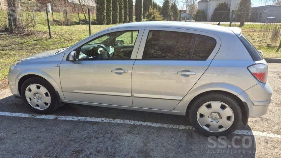 Opel Astra 2006 Jēkabpils, ar dzinēja tilpumu 1.60 L un nobraukumu 126 tūkst. km par 2300 €, foto 5 vietnē AUTOMOTO.COM.LV