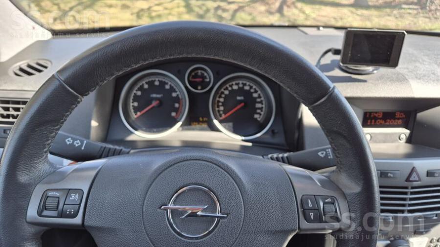 Opel Astra 2006 Jēkabpils, ar dzinēja tilpumu 1.60 L un nobraukumu 126 tūkst. km par 2300 €, foto 8 vietnē AUTOMOTO.COM.LV