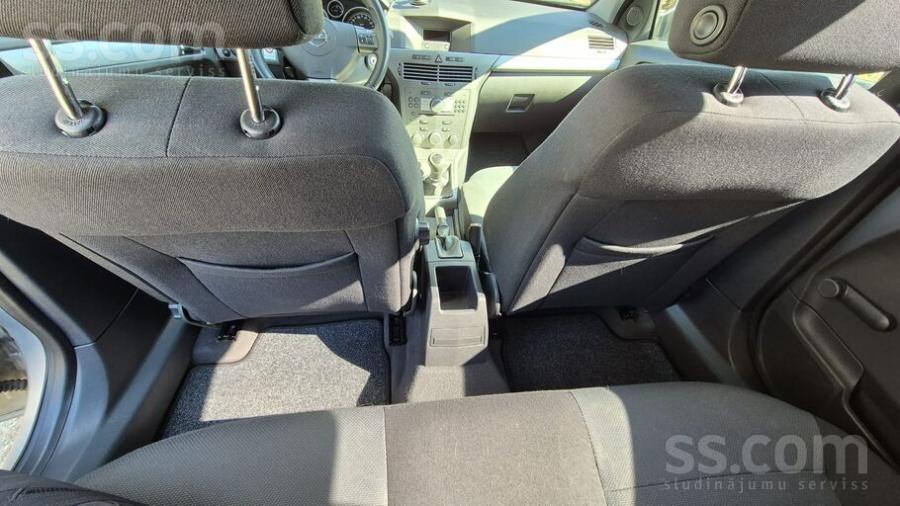 Opel Astra 2006 Jēkabpils, ar dzinēja tilpumu 1.60 L un nobraukumu 126 tūkst. km par 2300 €, foto 17 vietnē AUTOMOTO.COM.LV