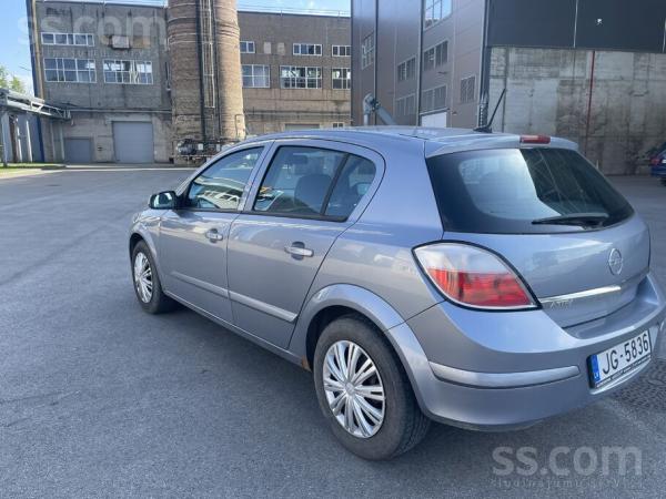 Opel Astra 2006 Rēzekne, ar dzinēja tilpumu 1.40 L un nobraukumu 224 tūkst. km par 1350 €, foto 3 vietnē AUTOMOTO.COM.LV