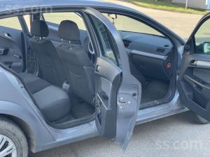 Opel Astra 2006 in Rezekne, with an engine capacity of 1.40 L and mileage of 224 thousand km for 1350 €, photo 8 on AUTOMOTO.COM.LV
