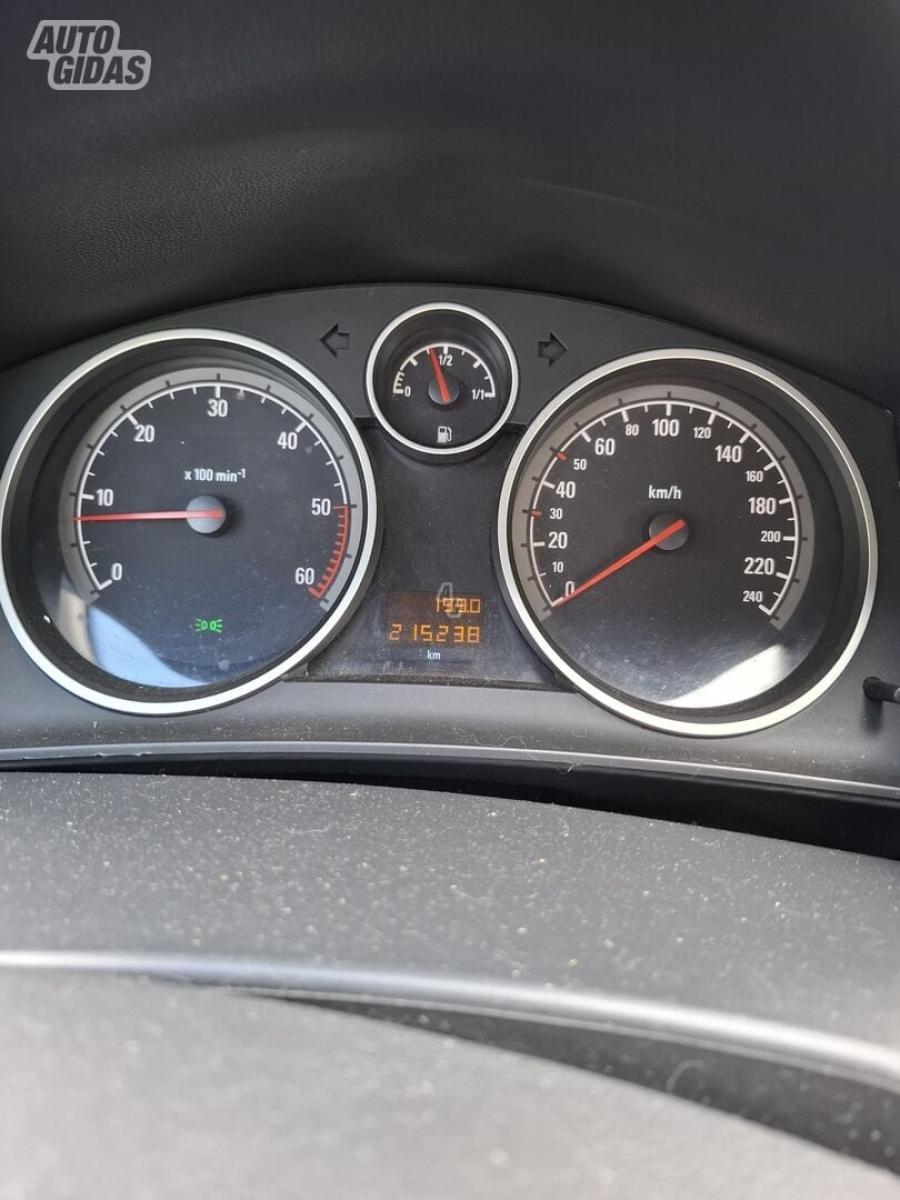 Opel Astra 2006 Panevēža, ar dzinēja tilpumu 1.90 L un nobraukumu 215 tūkst. km par 1459 €, foto 9 vietnē AUTOMOTO.COM.LV