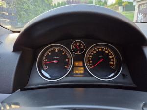 Opel Astra 2006 in Vilnius, with an engine capacity of 1.90 L and mileage of 247 thousand km for 999 €, photo 12 on AUTOMOTO.COM.LV
