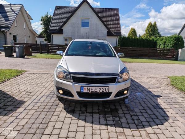 Opel Astra 2006 Mažeikiai, ar dzinēja tilpumu 1.70 L un nobraukumu 293 tūkst. km par 950 €, foto 2 vietnē AUTOMOTO.COM.LV