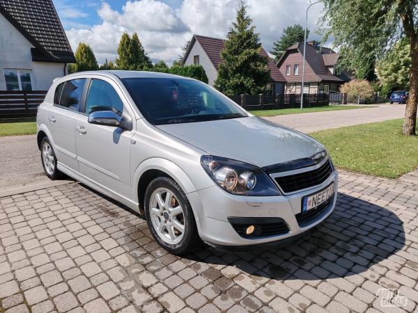 Opel Astra 2006 Mažeikiai, ar dzinēja tilpumu 1.70 L un nobraukumu 293 tūkst. km par 950 €, foto 3 vietnē AUTOMOTO.COM.LV