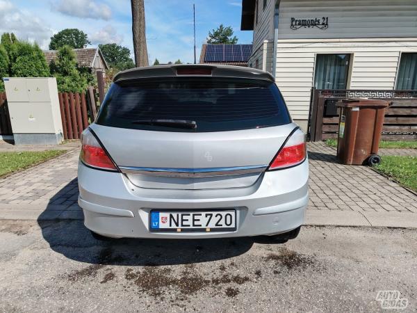 Opel Astra 2006 Mažeikiai, ar dzinēja tilpumu 1.70 L un nobraukumu 293 tūkst. km par 950 €, foto 5 vietnē AUTOMOTO.COM.LV