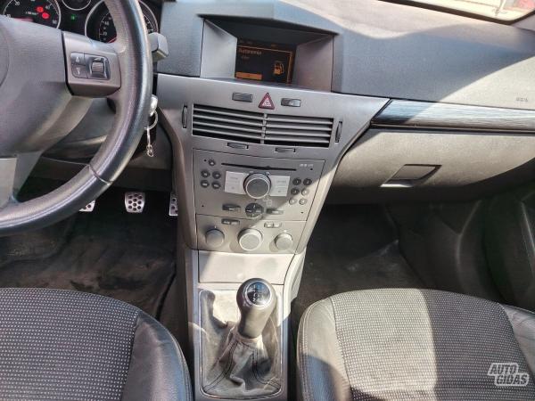 Opel Astra 2006 Mažeikiai, ar dzinēja tilpumu 1.70 L un nobraukumu 293 tūkst. km par 950 €, foto 10 vietnē AUTOMOTO.COM.LV