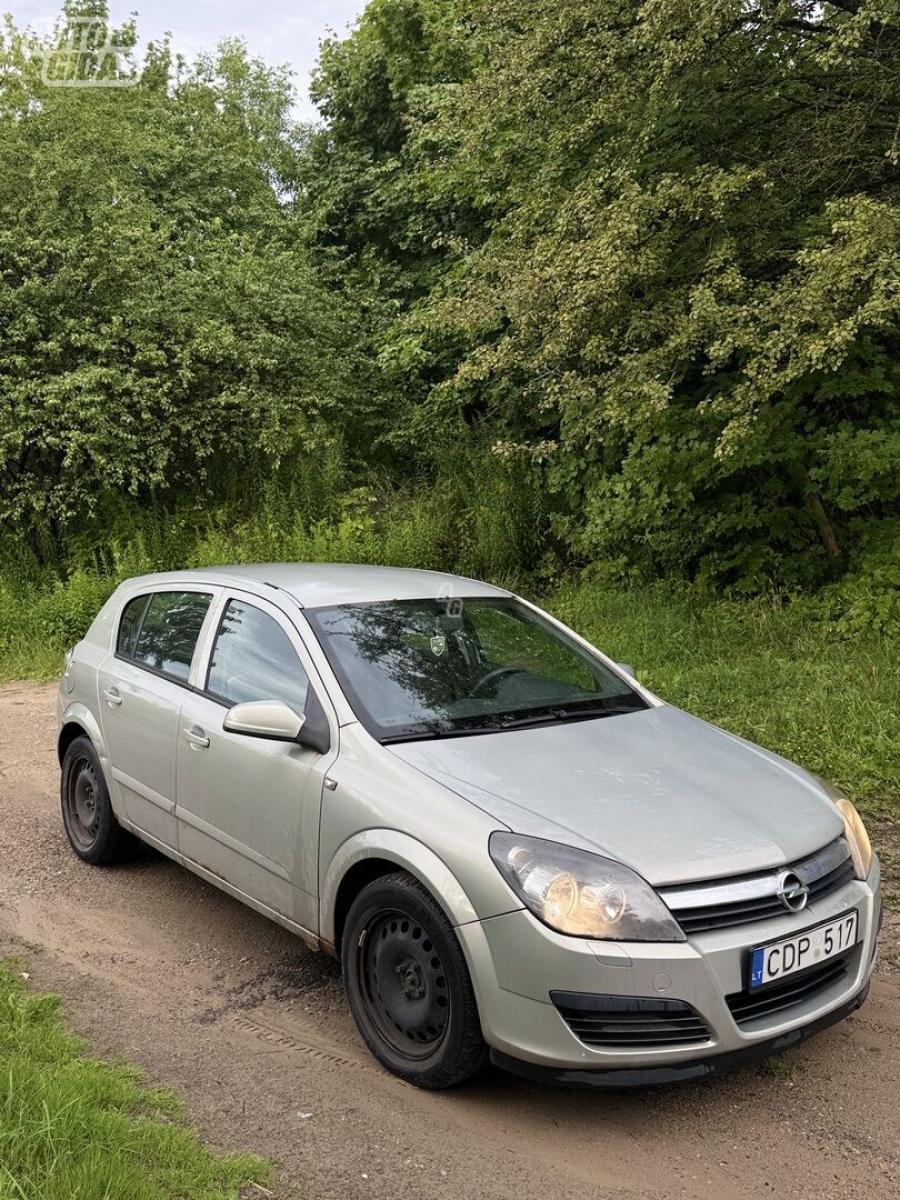 Opel Astra 2006 in Vilnius, with an engine capacity of 1.60 L and mileage of 186 thousand km for 450 €, photo 3 on AUTOMOTO.COM.LV