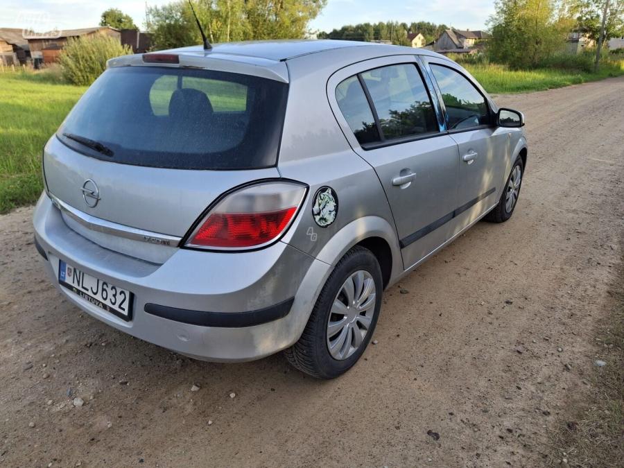 Opel Astra 2006 Mažeikiai, ar dzinēja tilpumu 1.70 L un nobraukumu 266 tūkst. km par 850 €, foto 4 vietnē AUTOMOTO.COM.LV