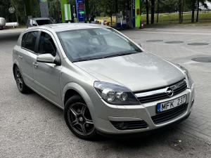Opel Astra 2006 Viļņa, ar dzinēja tilpumu 1.60 L un nobraukumu 200 tūkst. km par 1100 €, foto  vietnē AUTOMOTO.COM.LV