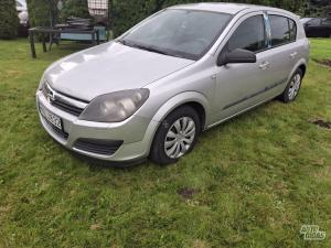 Opel Astra 2006 Mažeikiai, ar dzinēja tilpumu 1.70 L un nobraukumu 266 tūkst. km par 950 €, foto  vietnē AUTOMOTO.COM.LV
