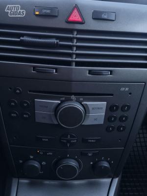 Opel Astra 2006 in Alytus, with an engine capacity of 1.80 L and mileage of 194 thousand km for 1450 €, photo 15 on AUTOMOTO.COM.LV