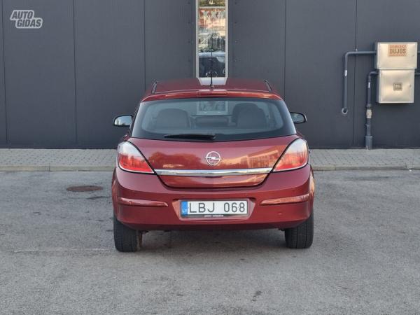 Opel Astra 2006 Alīta, ar dzinēja tilpumu 1.80 L un nobraukumu 194 tūkst. km par 1450 €, foto 6 vietnē AUTOMOTO.COM.LV