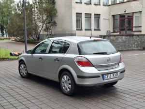 Opel Astra 2006 in Birstonas, with an engine capacity of 1.60 L and mileage of 254 thousand km for 899 €, photo 7 on AUTOMOTO.COM.LV