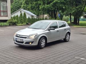 Opel Astra 2006 in Birstonas, with an engine capacity of 1.60 L and mileage of 254 thousand km for 899 €, photo 9 on AUTOMOTO.COM.LV