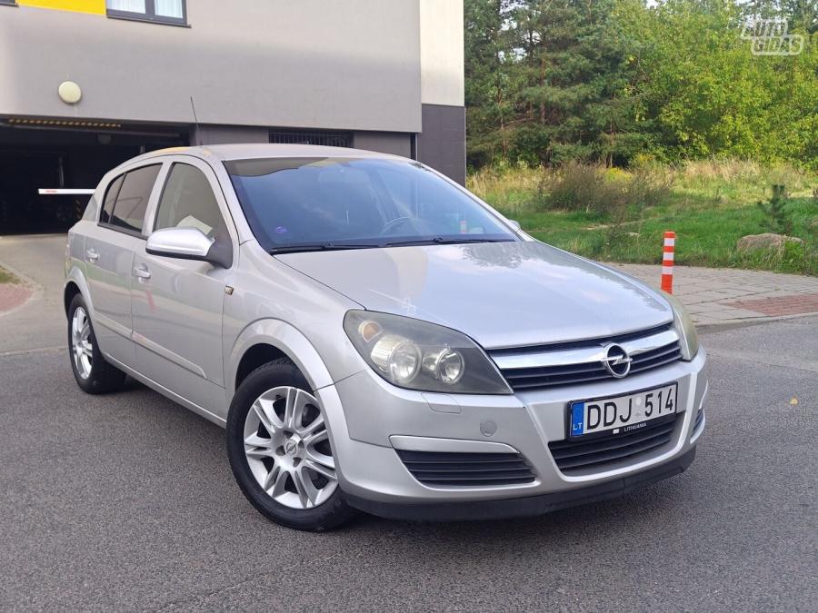 Opel Astra 2006 in Vilnius, with an engine capacity of 1.60 L and mileage of 201 thousand km for 1750 €, photo 1 on AUTOMOTO.COM.LV