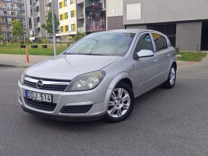 Opel Astra 2006 in Vilnius, with an engine capacity of 1.60 L and mileage of 201 thousand km for 1750 €, photo 3 on AUTOMOTO.COM.LV