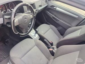 Opel Astra 2006 in Vilnius, with an engine capacity of 1.60 L and mileage of 201 thousand km for 1750 €, photo 10 on AUTOMOTO.COM.LV