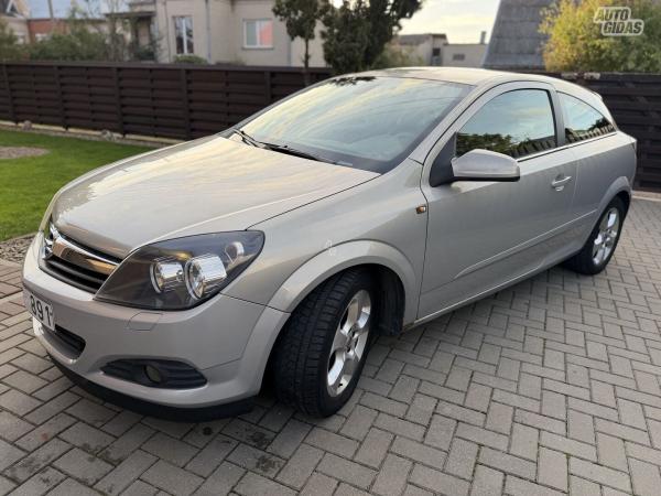 Opel Astra 2006 Kauņa, ar dzinēja tilpumu 1.70 L un nobraukumu 267 tūkst. km par 1128 €, foto 9 vietnē AUTOMOTO.COM.LV
