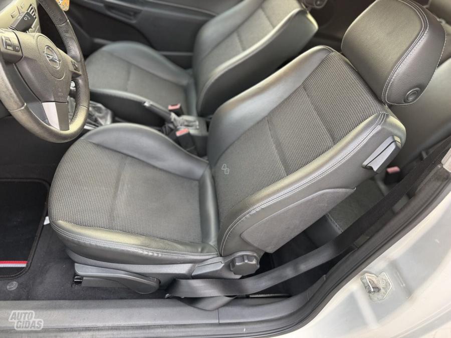 Opel Astra 2006 Kauņa, ar dzinēja tilpumu 1.70 L un nobraukumu 267 tūkst. km par 1128 €, foto 22 vietnē AUTOMOTO.COM.LV