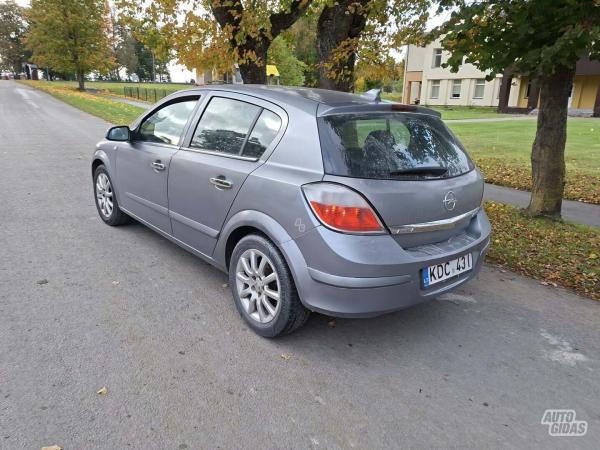 Opel Astra 2006 in Silale, with an engine capacity of 1.70 L and mileage of 270 thousand km for 850 €, photo 5 on AUTOMOTO.COM.LV