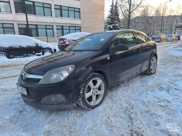 Opel Astra 2007 in Vilnius, with an engine capacity of 1.60 L and mileage of 222 thousand km for 350 €, photo 1 on AUTOMOTO.COM.LV