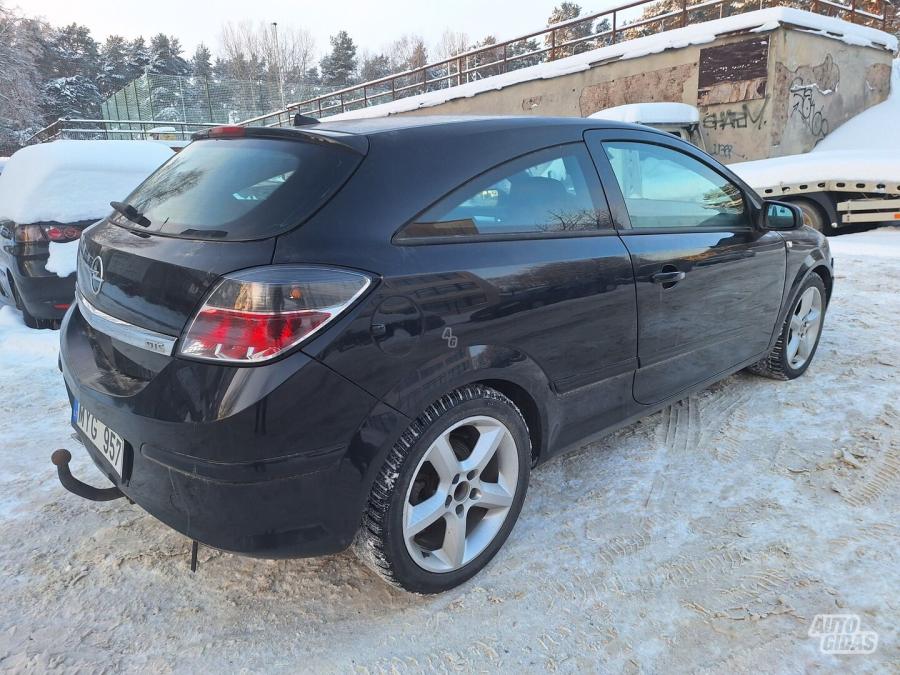 Opel Astra 2007 in Vilnius, with an engine capacity of 1.60 L and mileage of 222 thousand km for 350 €, photo 3 on AUTOMOTO.COM.LV