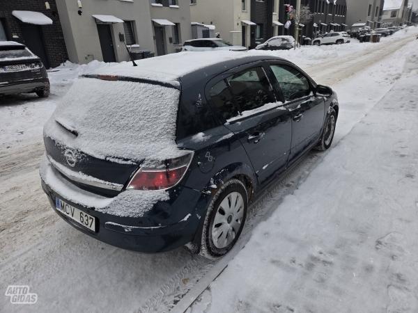 Opel Astra 2007 in Vilnius, with an engine capacity of 1.60 L and mileage of 268 thousand km for 550 €, photo 5 on AUTOMOTO.COM.LV