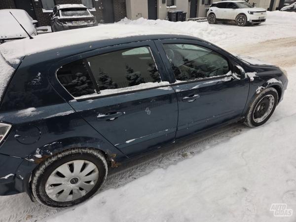Opel Astra 2007 in Vilnius, with an engine capacity of 1.60 L and mileage of 268 thousand km for 550 €, photo 6 on AUTOMOTO.COM.LV