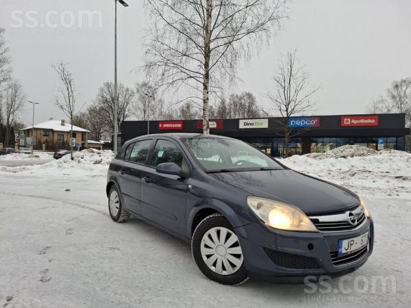 Opel Astra 2007 Rīga, ar dzinēja tilpumu 1.70 L un nobraukumu 275 tūkst. km par 1340 €, foto 2 vietnē AUTOMOTO.COM.LV