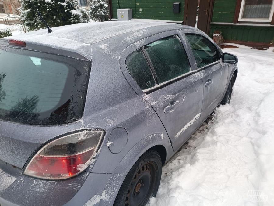 Opel Astra 2007 Kauņa, ar dzinēja tilpumu 1.60 L un nobraukumu 237 tūkst. km par 1300 €, foto 1 vietnē AUTOMOTO.COM.LV