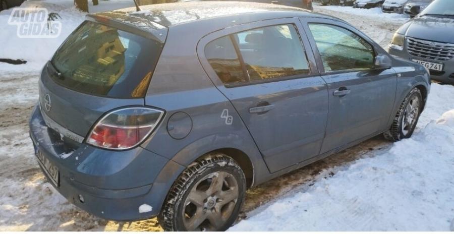 Opel Astra 2007 Viļņa, ar dzinēja tilpumu 1.70 L un nobraukumu 253 tūkst. km par 1250 €, foto 5 vietnē AUTOMOTO.COM.LV