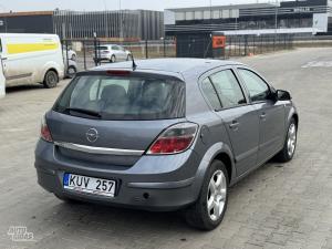 Opel Astra 2007 in Vilnius, with an engine capacity of 1.70 L and mileage of 259 thousand km for 1450 €, photo 3 on AUTOMOTO.COM.LV