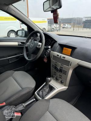Opel Astra 2007 in Vilnius, with an engine capacity of 1.70 L and mileage of 259 thousand km for 1450 €, photo 7 on AUTOMOTO.COM.LV
