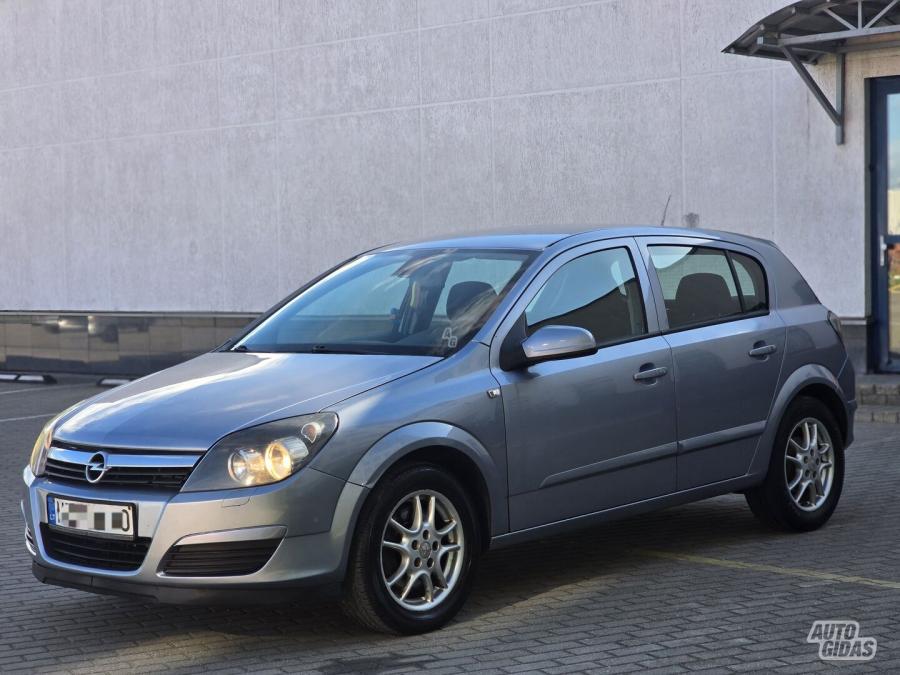Opel Astra 2007 in Vilnius, with an engine capacity of 1.90 L and mileage of 297 thousand km for 1300 €, photo 1 on AUTOMOTO.COM.LV