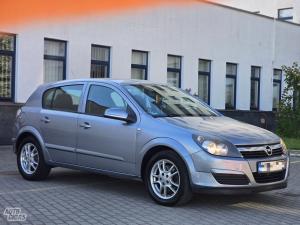Opel Astra 2007 in Vilnius, with an engine capacity of 1.90 L and mileage of 297 thousand km for 1300 €, photo 3 on AUTOMOTO.COM.LV