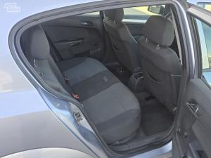 Opel Astra 2007 in Vilnius, with an engine capacity of 1.90 L and mileage of 297 thousand km for 1300 €, photo 13 on AUTOMOTO.COM.LV