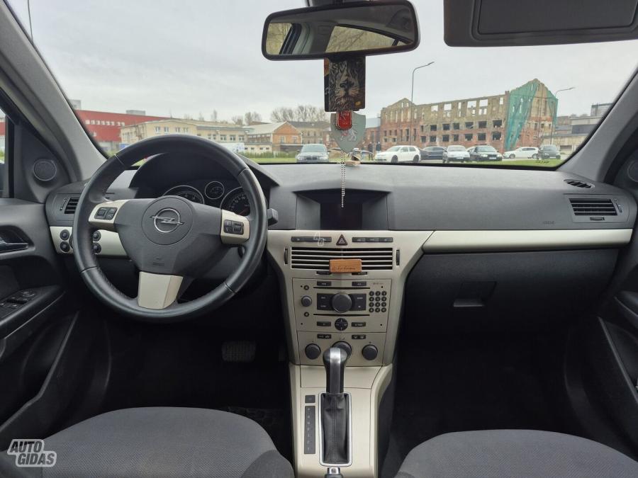 Opel Astra 2007 Šauļi, ar dzinēja tilpumu 1.80 L un nobraukumu 125 tūkst. km par 2250 €, foto 13 vietnē AUTOMOTO.COM.LV