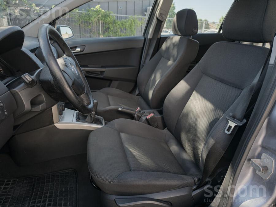 Opel Astra 2007 Liepāja, ar dzinēja tilpumu 1.70 L un nobraukumu 339 tūkst. km par 1495 €, foto 12 vietnē AUTOMOTO.COM.LV