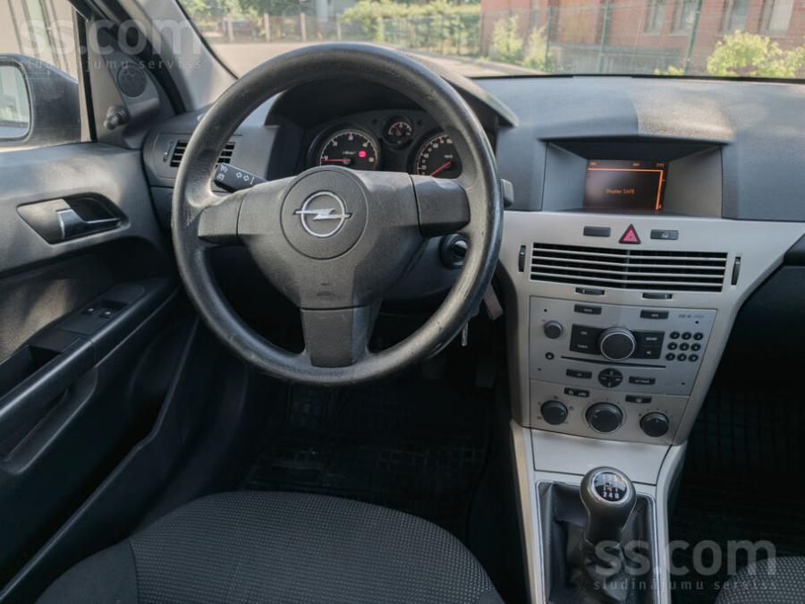 Opel Astra 2007 Liepāja, ar dzinēja tilpumu 1.70 L un nobraukumu 339 tūkst. km par 1495 €, foto 13 vietnē AUTOMOTO.COM.LV