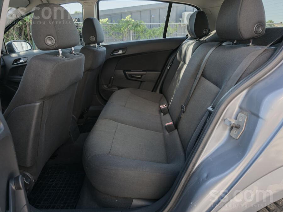 Opel Astra 2007 Liepāja, ar dzinēja tilpumu 1.70 L un nobraukumu 339 tūkst. km par 1495 €, foto 14 vietnē AUTOMOTO.COM.LV