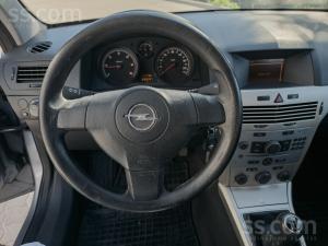 Opel Astra 2007 Liepāja, ar dzinēja tilpumu 1.70 L un nobraukumu 339 tūkst. km par 1495 €, foto 18 vietnē AUTOMOTO.COM.LV
