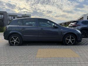 Opel Astra 2007 Viļņa, ar dzinēja tilpumu 1.91 L un nobraukumu 212 tūkst. km par 1000 €, foto 3 vietnē AUTOMOTO.COM.LV