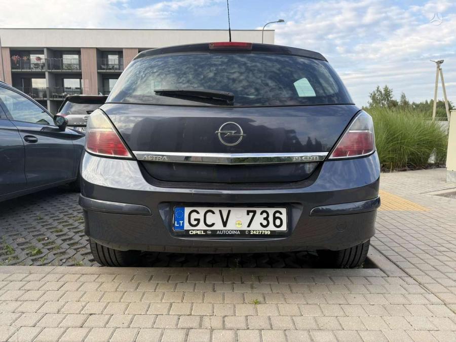 Opel Astra 2007 Viļņa, ar dzinēja tilpumu 1.91 L un nobraukumu 212 tūkst. km par 1000 €, foto 4 vietnē AUTOMOTO.COM.LV