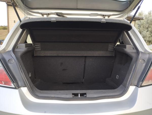 Opel Astra 2007 Kohtla-Jerve, ar dzinēja tilpumu 0.00 L un nobraukumu 299 tūkst. km par 1700 €, foto 5 vietnē AUTOMOTO.COM.LV