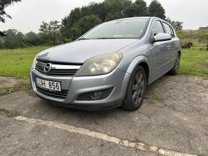 Opel Astra 2007 Viļņa, ar dzinēja tilpumu 1.60 L un nobraukumu 250 tūkst. km par 700 €, foto  vietnē AUTOMOTO.COM.LV
