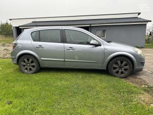 Opel Astra 2007 in Vilnius, with an engine capacity of 1.60 L and mileage of 250 thousand km for 700 €, photo 4 on AUTOMOTO.COM.LV
