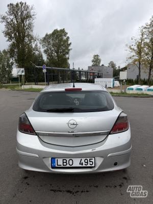 Opel Astra 2007 in Vilnius, with an engine capacity of 1.90 L and mileage of 273 thousand km for 1350 €, photo 7 on AUTOMOTO.COM.LV